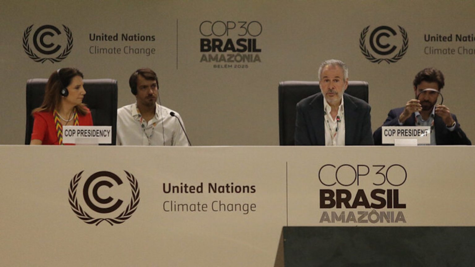 Presidente da COP30 faz apelo por consenso global em momento decisivo ...